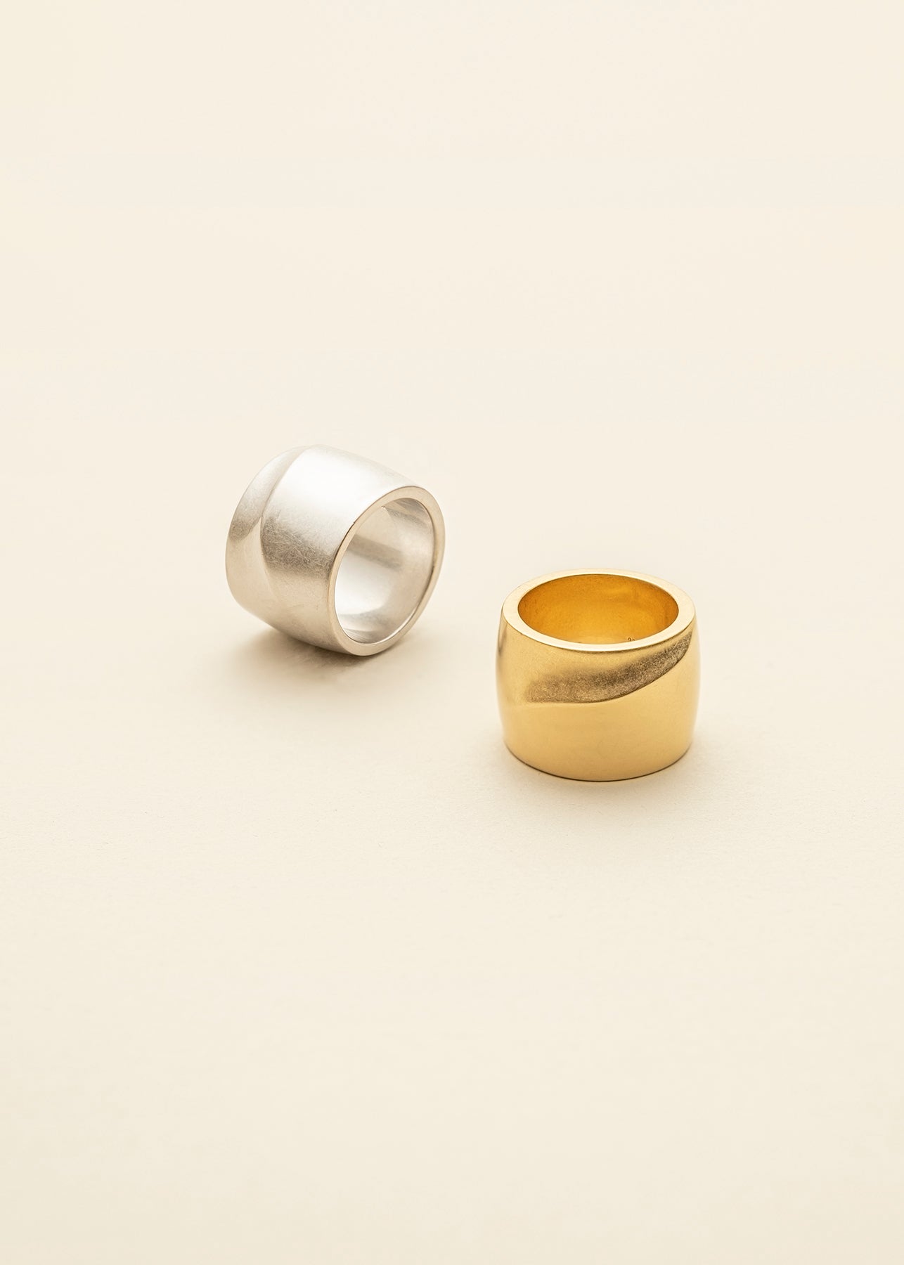 Smooth Ring – LON